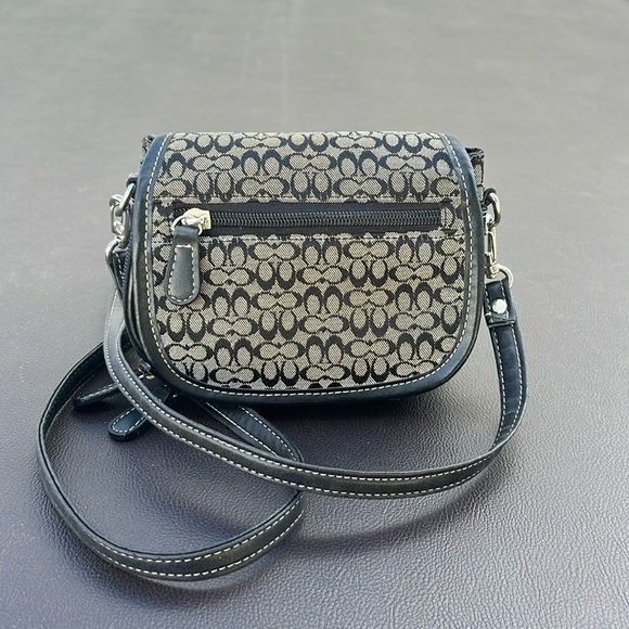 Coach | Bags | Coach Multipurpose Cross Body Bag With Many Compartments ...